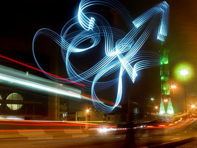 Luminaries: 20 Light Graffiti Artists & Photographers | Urbanist