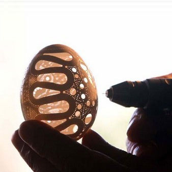 Insanely Intricate Cut & Carved Eggshell Art by Franc Grom | Urbanist