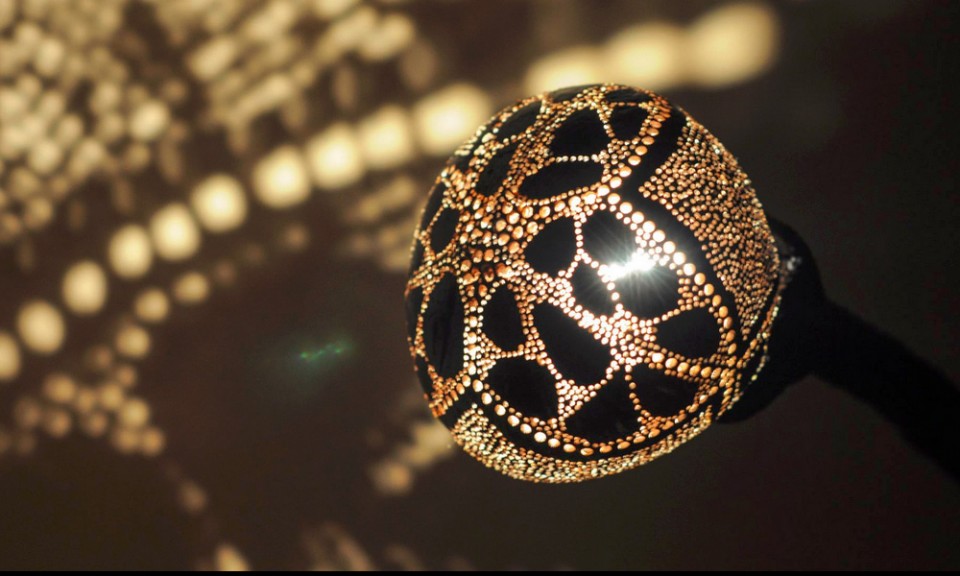 Starry Light: Hand-Crafted Shell Lamps Cast Stellar Patterns | Urbanist