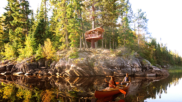 Hanging Hotel: Camp in a Trunk-Friendly Tree House Retreat - WebUrbanist