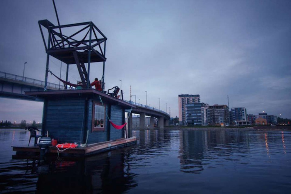 Floating Finnish Sea Sauna: Relaxing Multistory Steam Boat - WebUrbanist