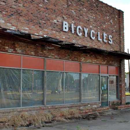 No Spoking: 11 Closed & Abandoned Bicycle Shops | Urbanist