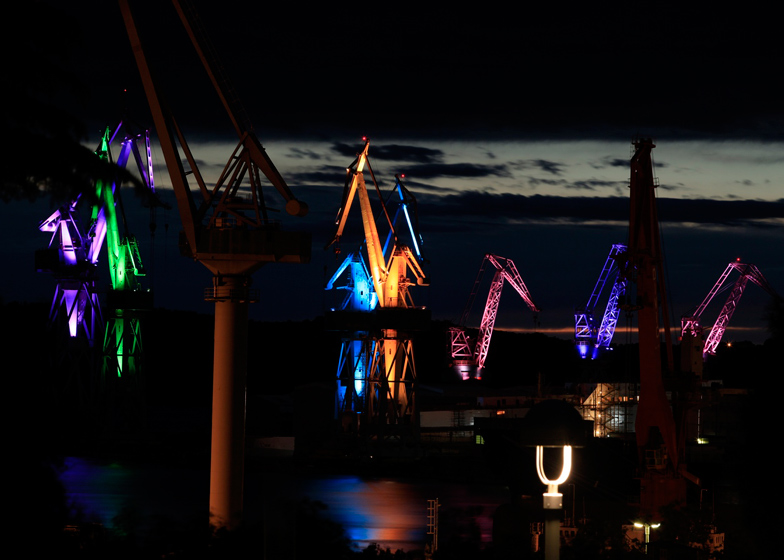 Infrastructural Art: Colorful LEDs Lights Up Shipyard Cranes | Urbanist