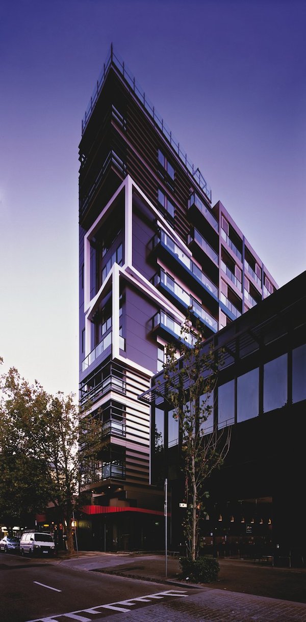 Speedy Prefab: How a 9-Story Apartment Was Built in 5 Days | Urbanist