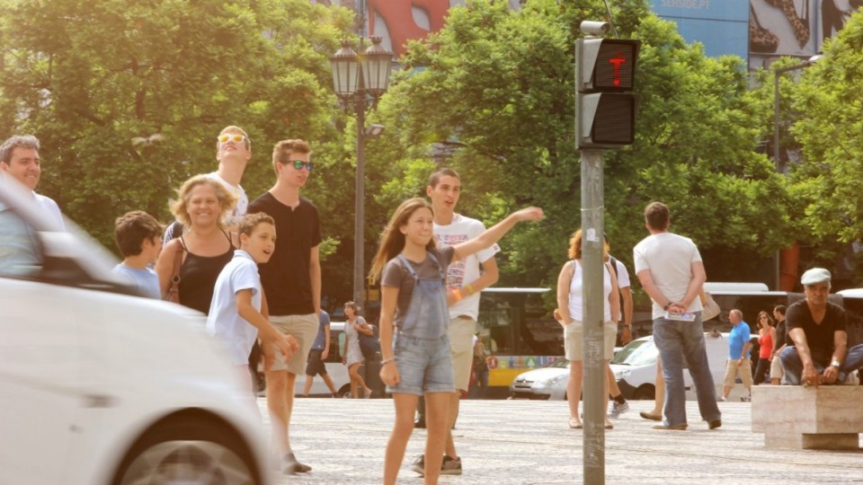 Dancing Traffic Signal Makes Crossing the Street More Fun - WebUrbanist