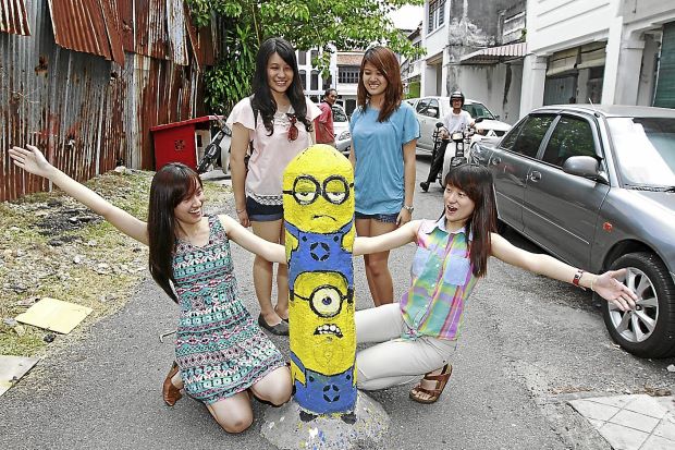 Posts With The Most: 12 Cool & Creative Traffic Bollards - WebUrbanist