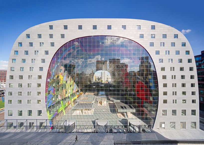 Rounded Market Hall: Huge Digital Mural Wraps 118,000 Sq Ft | Urbanist