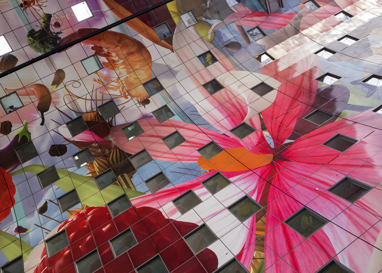 Rounded Market Hall: Huge Digital Mural Wraps 118,000 Sq Ft | Urbanist