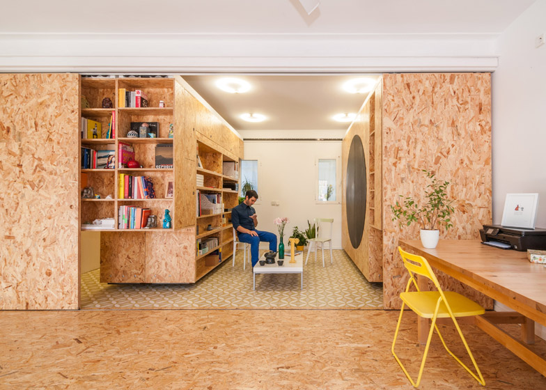 Split & Slide: Modular Dividers Make 3 Rooms in Single Space - WebUrbanist