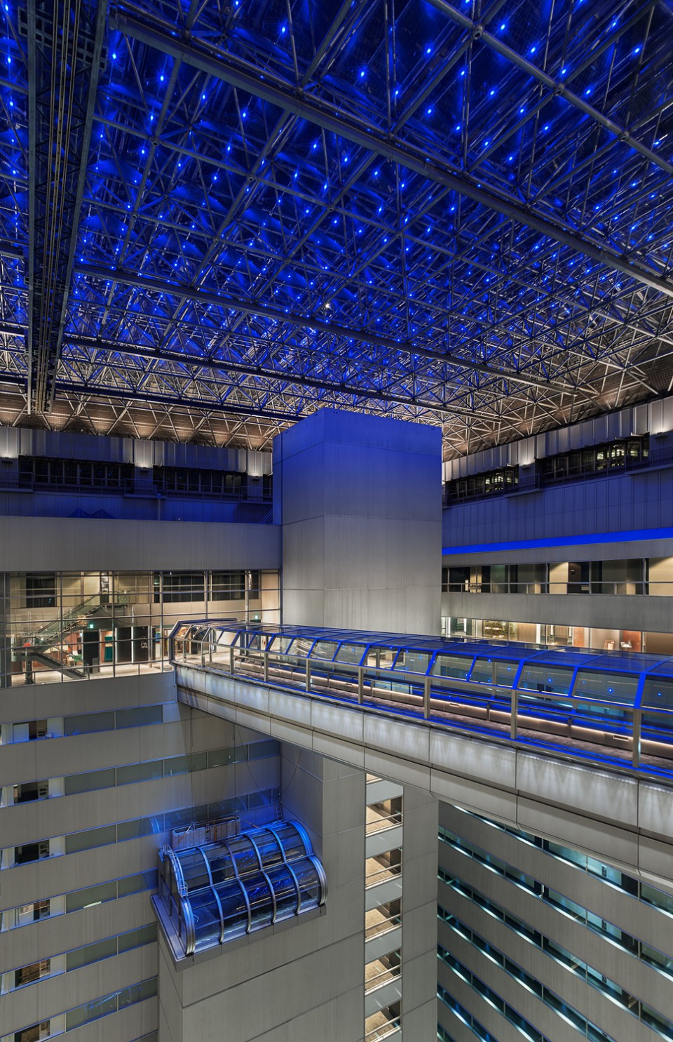 Cyberpunk City: Reframing Tokyo as a Futuristic Wonderland - WebUrbanist