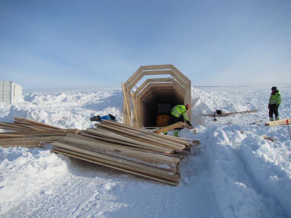 Glacier City: Icelandic Ice Cap Carved Out for Year-Round Use - WebUrbanist
