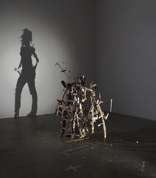 Drawing with Darkness: 24 Incredible Works of Shadow Art | Urbanist