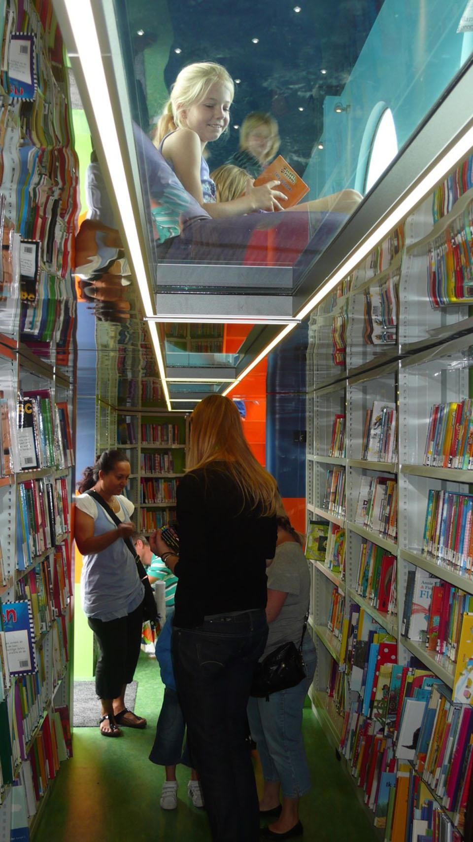 Mobile Pop-Up Libraries: 12 Temporary & Traveling Book Lenders | Urbanist