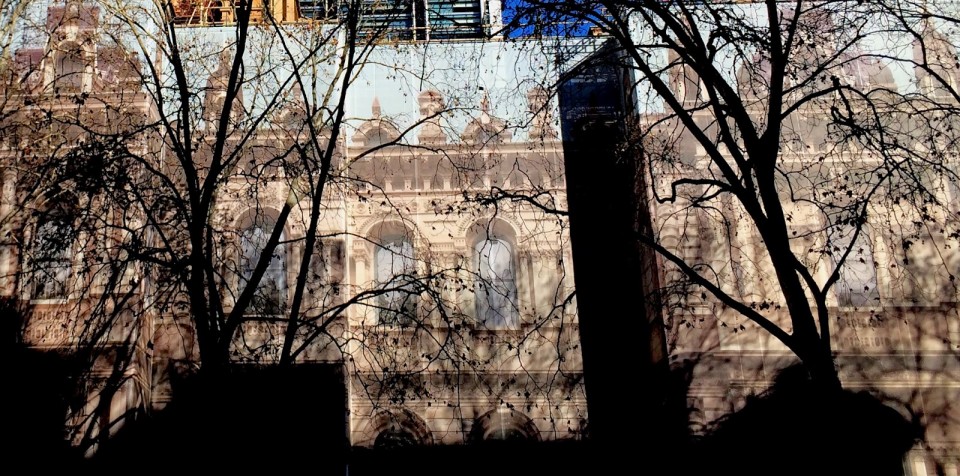 Wrap It Up! 10 Creative Building Scrims & Scaffolds - WebUrbanist