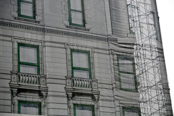 Wrap It Up! 10 Creative Building Scrims & Scaffolds | Urbanist