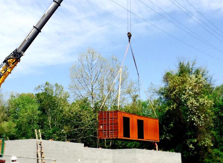 Assembled in 3 Days: Biggest Cargo Container Restaurant in US - WebUrbanist