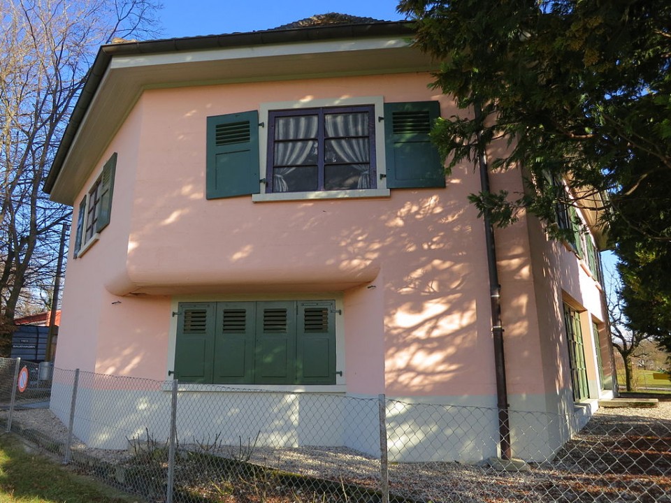 Stealth Structures: 10 Buildings That Aren’t What They Seem - WebUrbanist