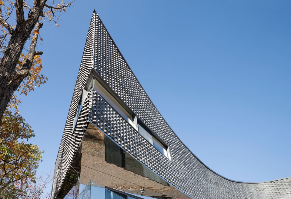 Enter the Void: 14 Creatively Concave & Sliced-Out Structures | Urbanist