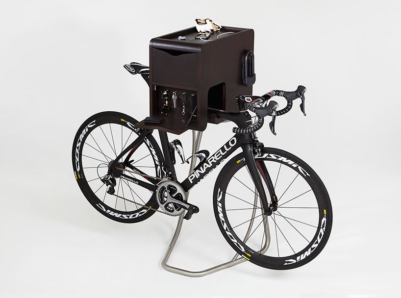 The Modern Cyclist: 17 Minimalist Designer Bike Accessories | Urbanist