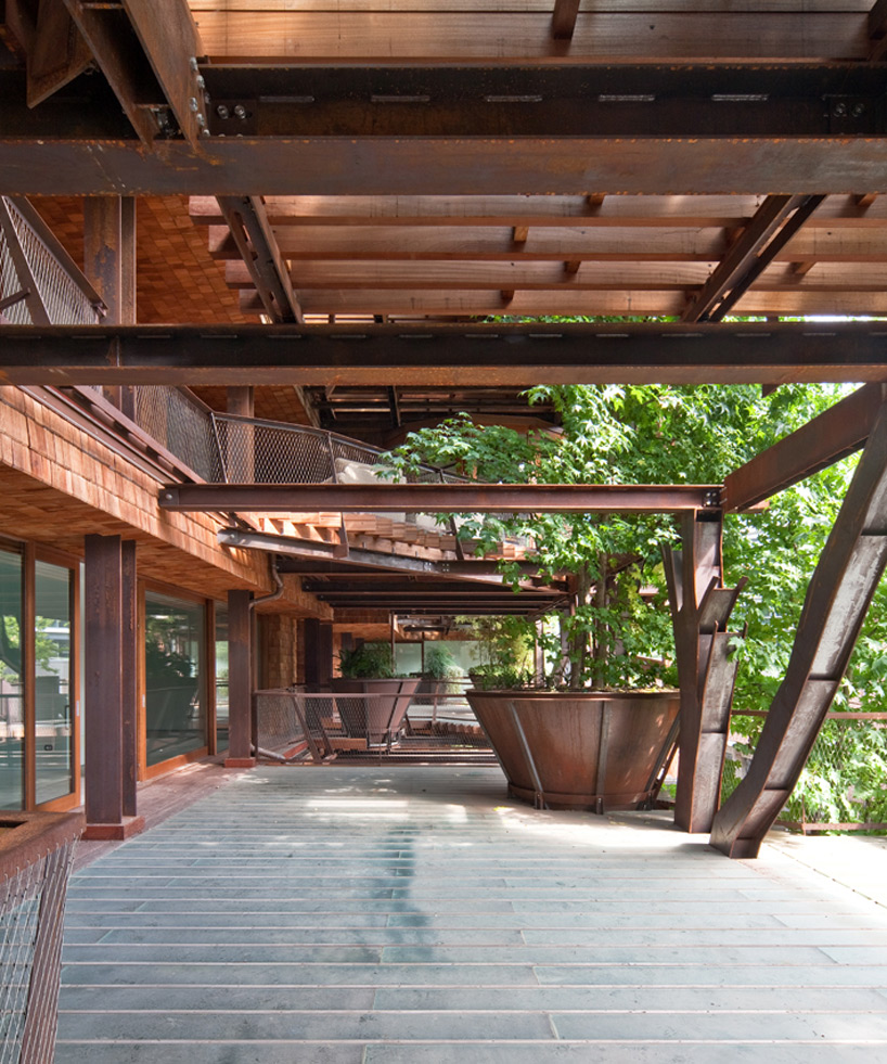 Arboreal Architecture: 14 Houses Built Around & Within Trees | Urbanist