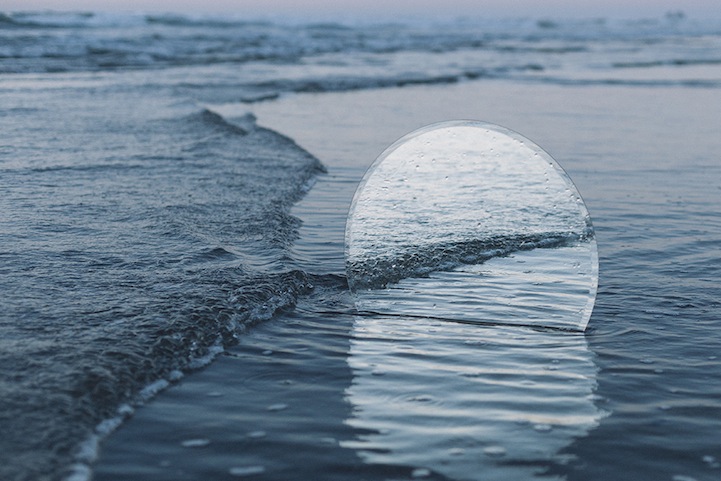 Reflection Perception: 12 More Mirrored Art Installations | Urbanist