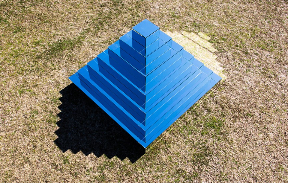 Reflection Perception: 12 More Mirrored Art Installations | Urbanist