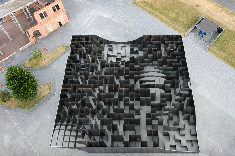 Amazing Modern Maze: Dystopian Steel Labyrinth Installation | Urbanist