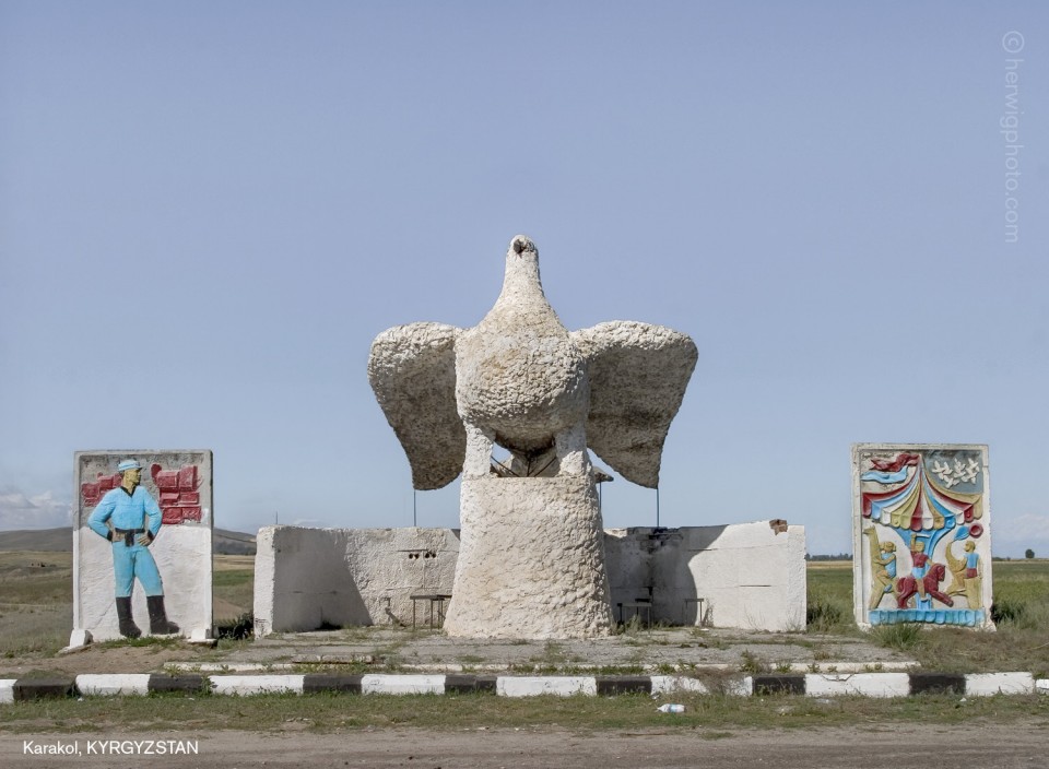 Soviet Bus Stops: Surreal Architectural Roadside Wonders | Urbanist