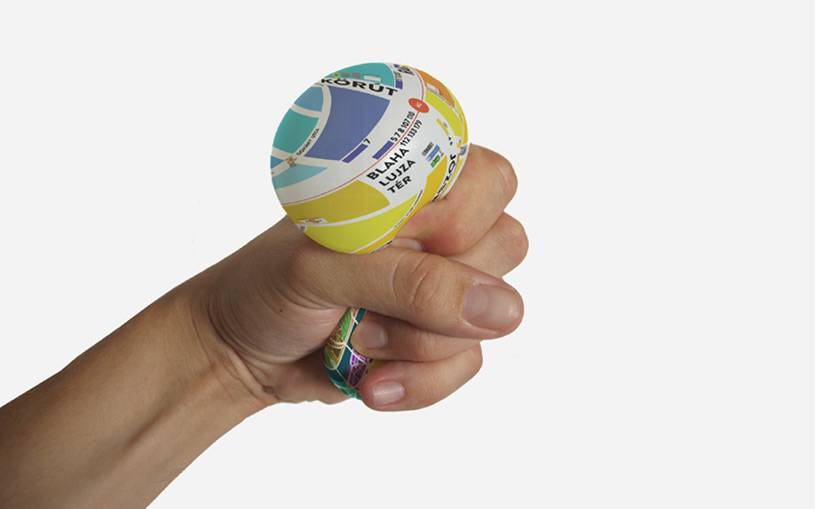 Squeeze to Zoom: No Need to Fold this Egg-Shaped Analog Map - WebUrbanist