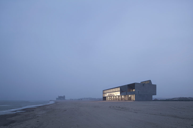 Beach Read: Monumental Concrete Library on the Edge of a Bay - WebUrbanist