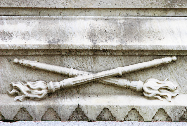 The Language of Death: 15 Gravestone Symbols Explained | Urbanist