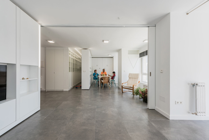 New Spin: Rotating & Sliding Walls Turn 1-BR Apartment into 3 - WebUrbanist