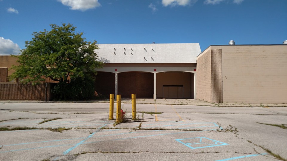 Blue Lights Out: 10 Closed & Abandoned Kmart Stores | Urbanist