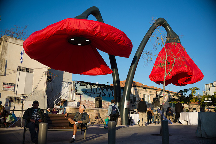Blooming Street Lights: Giant Flowers Interact with the City | Urbanist