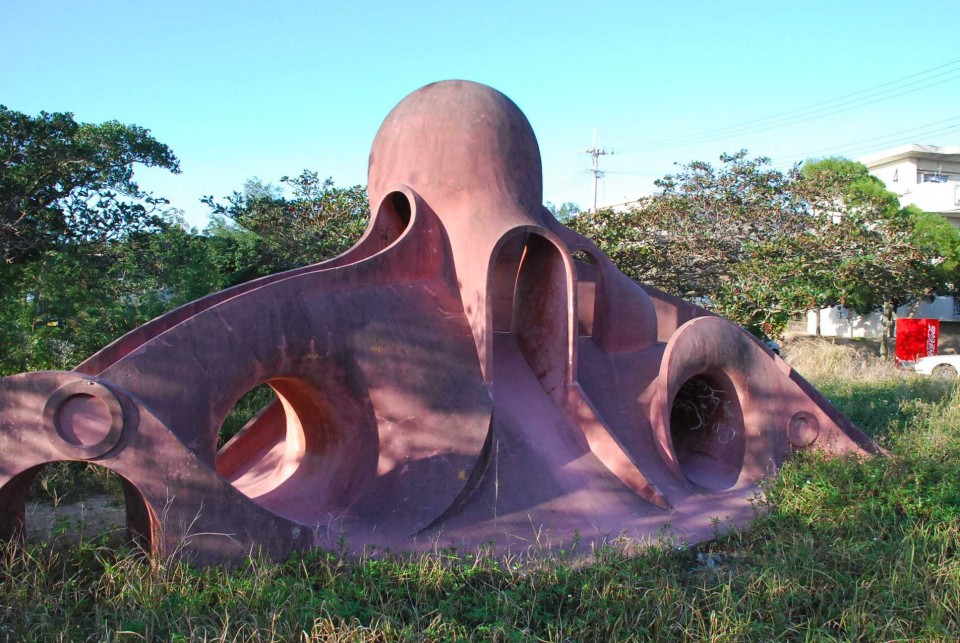 Suckers! Japan’s Ubiquitous Octopus Playground Slides | Urbanist