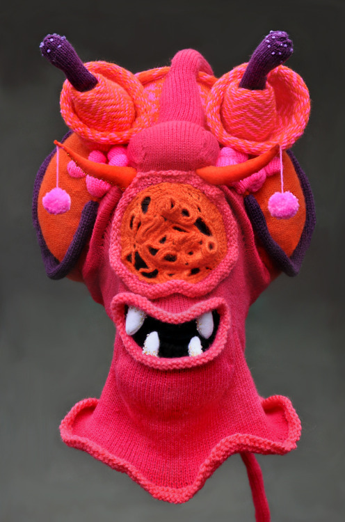 Knit Wit: 17 Fantastically Weird Fiber Art Creations - WebUrbanist