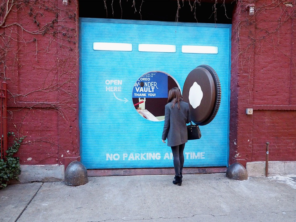 Mystery Oreo Vault in NYC Takes You on a Weird Tasty Trip - WebUrbanist