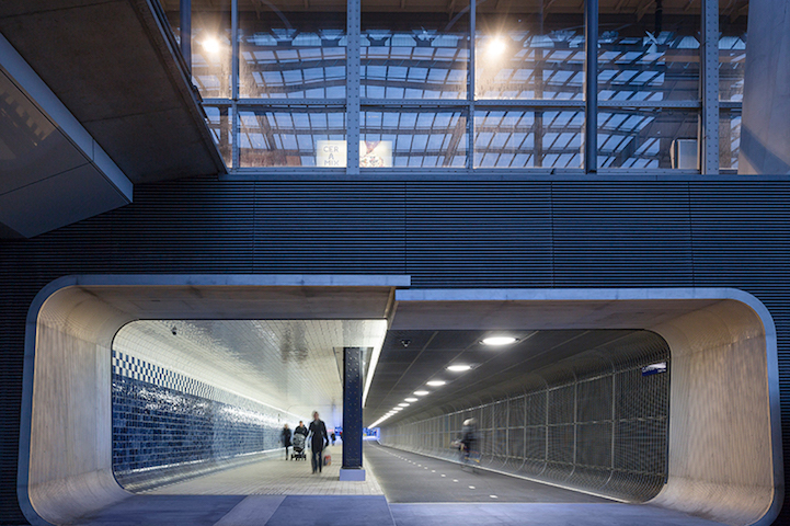 80,000 Tiles Tell Story of Amsterdam’s Growth in New Bike Tunnel | Urbanist