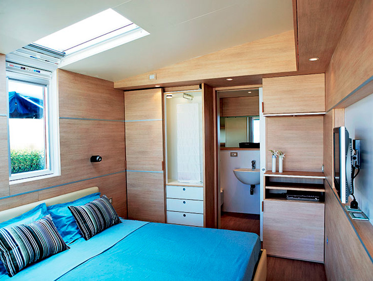 Mobile Cabins: Go Off Grid in These 12 Rustic Modern Designs | Urbanist