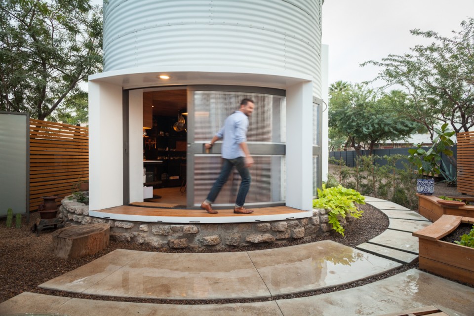 Midcentury Grain Silo to Modern Home: Incredibly Cozy Conversion ...