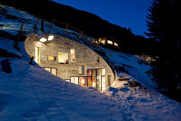 Modern Hobbit Houses: 12 Works of Earth-Sheltered Architecture | Urbanist