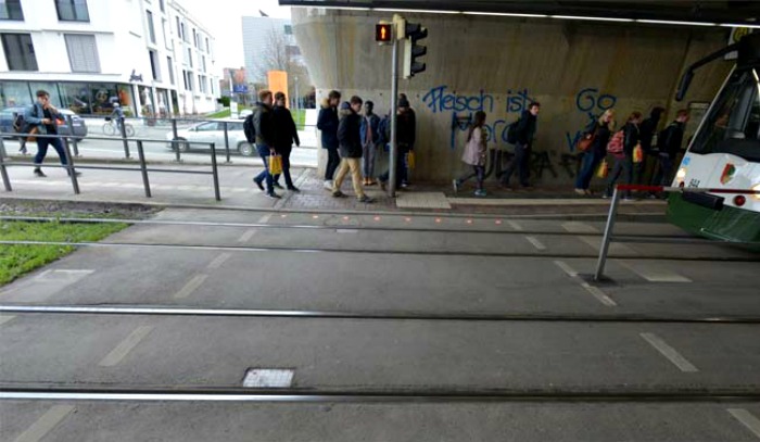 Germany Puts Stoplights in Sidewalks for Distracted Pedestrians | Urbanist