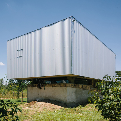 Dynamic Architecture: 13 Buildings with Moving Parts - WebUrbanist