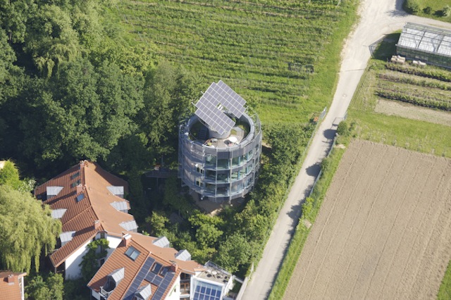 Dynamic Architecture: 13 Buildings with Moving Parts | Urbanist