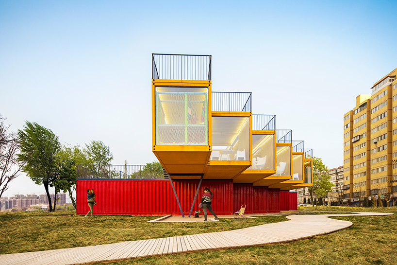 Zig-Zagging Cantilevered Shipping Containers Create a Dynamic Pavilion ...