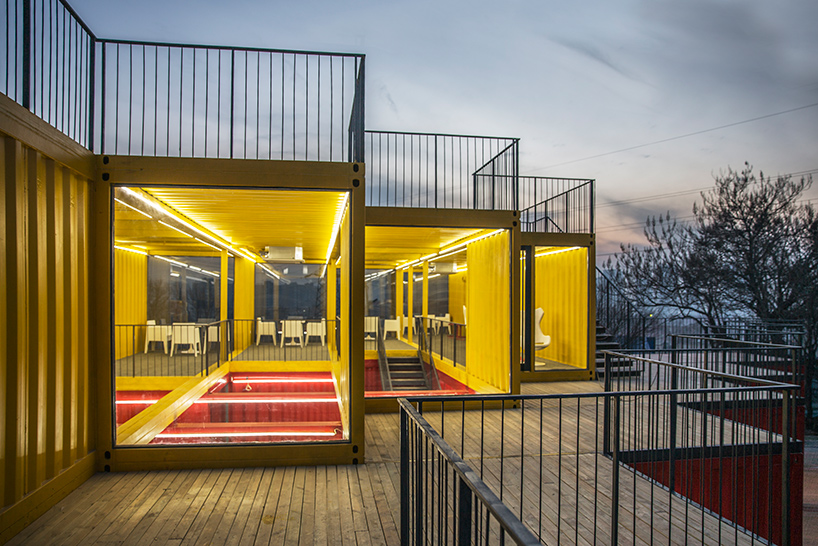 Zig-Zagging Cantilevered Shipping Containers Create a Dynamic Pavilion ...