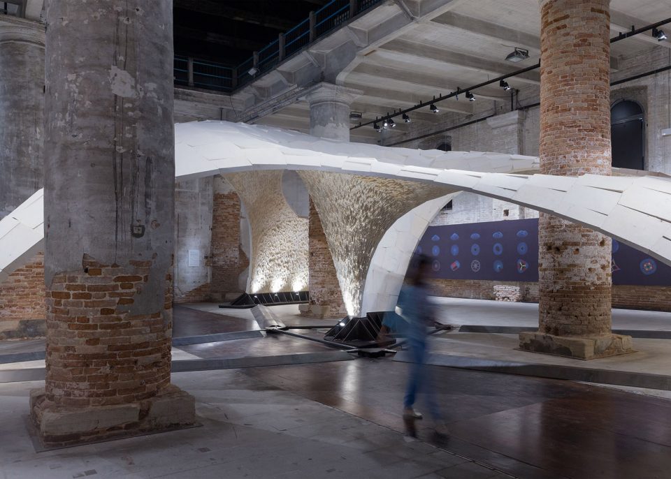 Armadillo Vault: Delicate Stone Canopy Held Together by Compression ...