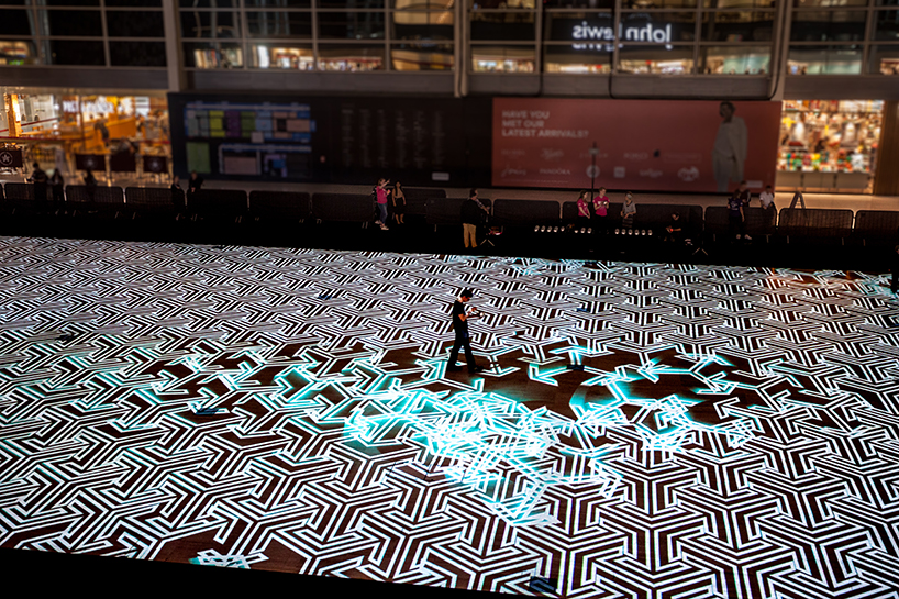 Kaleidoscopic Carpet: Interactive Art Projection Unravels in Realtime ...