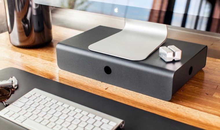 Declutter Your Desk in Style: 16 Modern Office Organizers - WebUrbanist