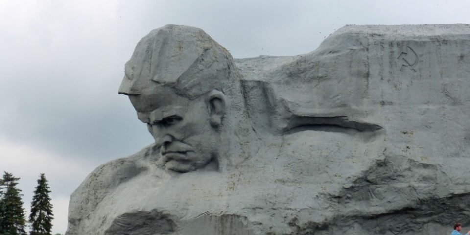 Staggering Statues: 7 Monumental Wonders of the Former Soviet Union ...